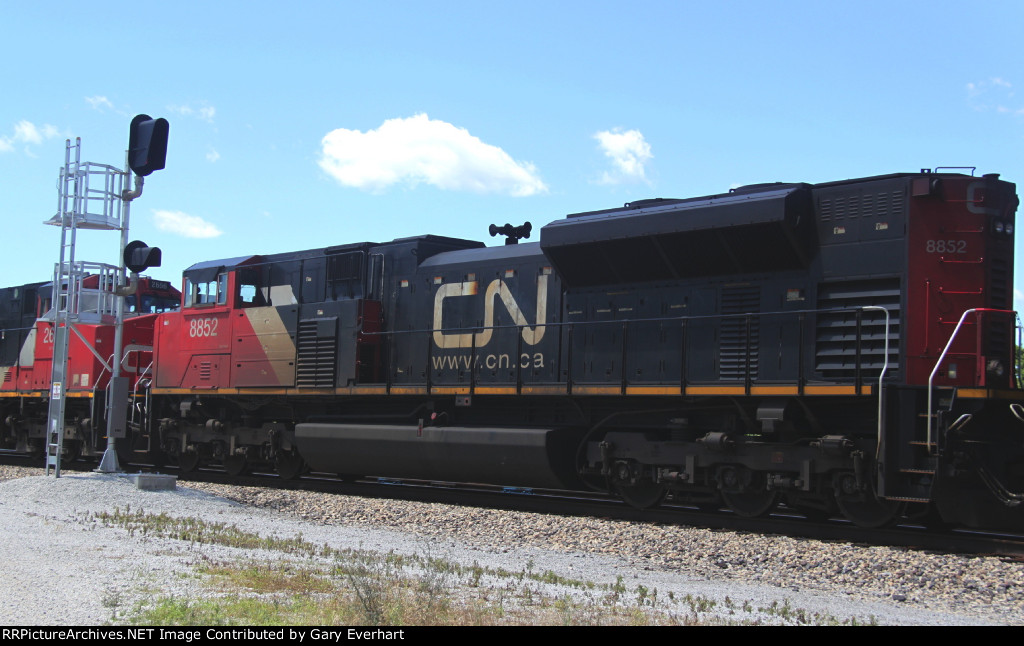 CN SD70M-2 #8852